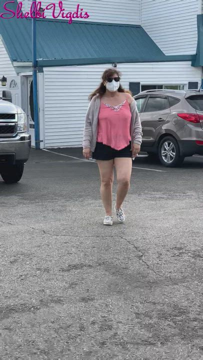 A Quick Flash In One Of My Favorite Shirts Scrolller