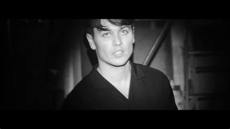 Auscaps Chris Watts Shirtless In Lick It Music Video