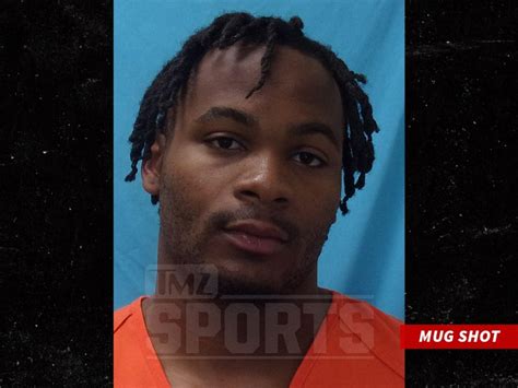 Dallas Cowboys Sam Williams Arrested For Possession Of Drugs Weapon