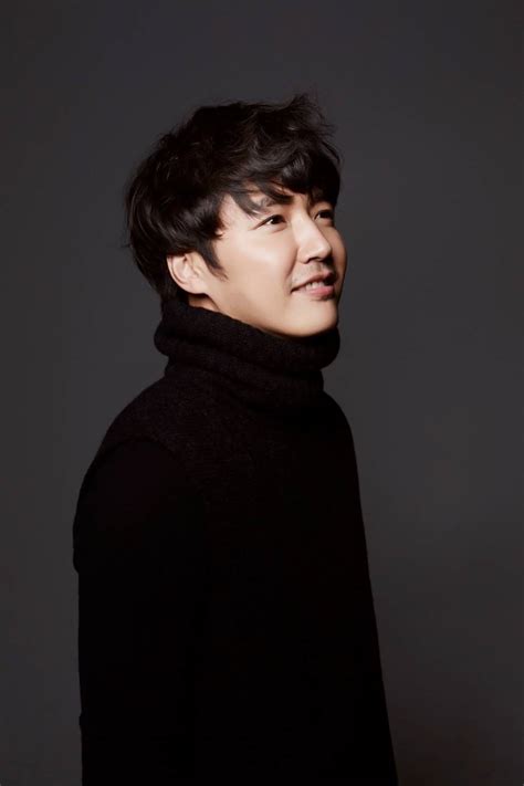 Yoon Sang Hyun Picture Gallery Hancinema The Korean Movie And Drama Database