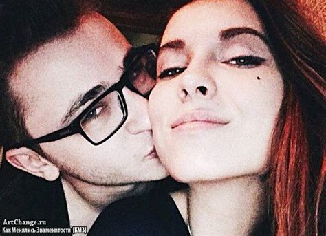 Julie Reshs Instagram Twitter And Facebook On Idcrawl