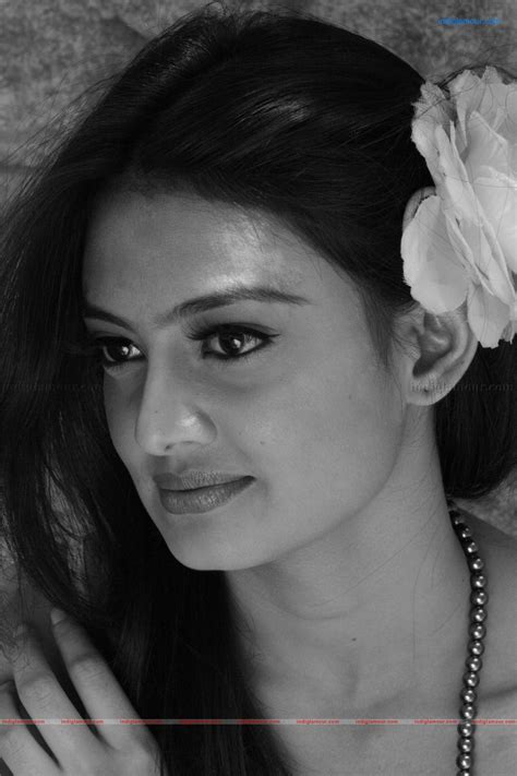 nikitha narayana actress hd photos images pics and stills 195262