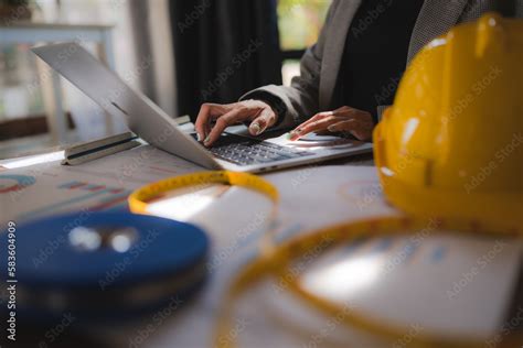 Professional Architect Designer Structural Engineer Team Colleagues