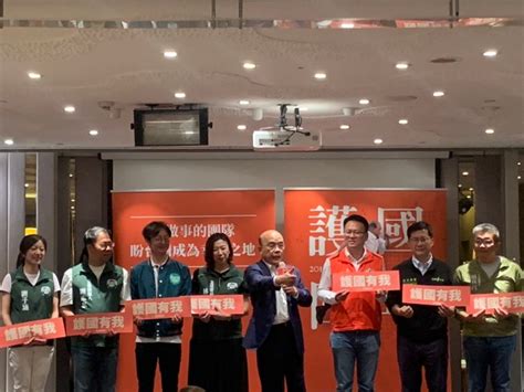 蘇貞昌台中首場簽書會登場 綠委齊聚感謝護國做事團隊