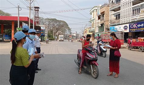 ဗန်းမော်မြို့တွင် ကမ္ဘာ့စားသုံးသူအခွင့်အရေးများနေ့ အထိမ်းအမှတ် အသိပညာပေး လက်ကမ်းစာစောင်နှင့် န
