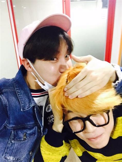 Hot 자기들은 아니라고 하는데 평소에도 하트시그널 재질인 방탄소년단