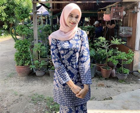 Awek Baju Kebaya Awek Comil