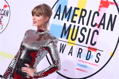 Taylor Swift Fans Are Suing Ticketmaster Over Booking Fiasco