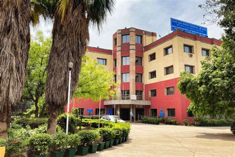 Netaji Subhas University Of Technology Nsut Admission Details