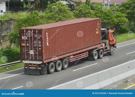Mitsubishi Fuso The Great Semi Truck Container 40ft Editorial Image Image Of January Great