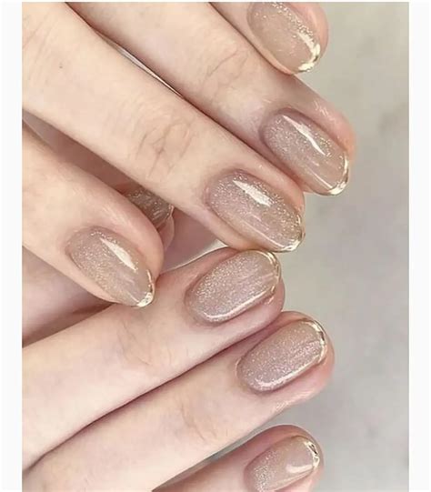 اگر به ناخن شاین علاقه دارید، این مدل‌ها بهترین انتخاب برای نوروز شما