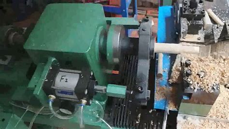 자동 선반 목공 기계 나무 도구 처리 기계 손잡이 제작 기계 중국 목재 기계 Youtube