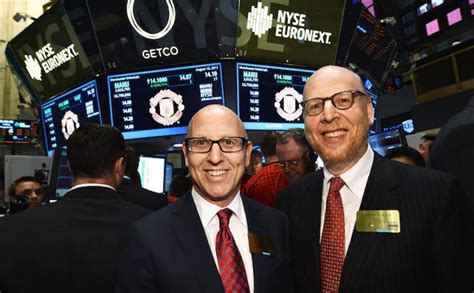 خانواده گلیزر و برداشت مبلغی قابل توجه از حساب‌های مالی منچستریونایتد