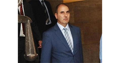 Повдигнаха обвинение за хулиганство на мъжа нападнал кортежа на Цветанов