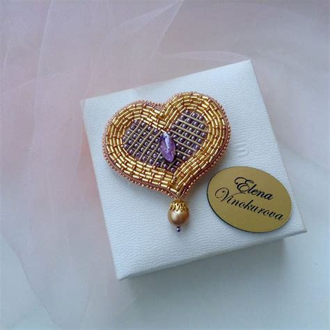 Пин на доске Jewelry в 2024 г Бисер Формы сердца Брошь