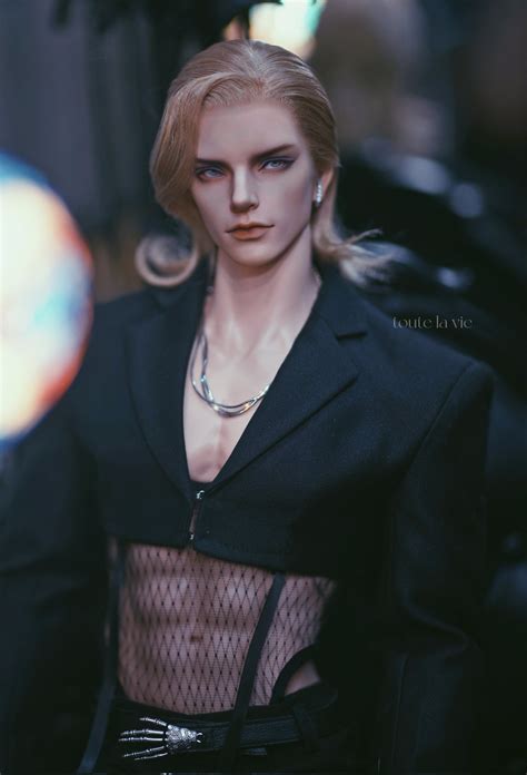 小霸总的衣橱 On Twitter 우리의 새로운 의상은 내일 9월 15일 6시 20분 중국 시간에 판매될 것입니다 색상 블렉 화이트 가격 986위안 블렉