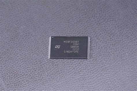 M F Bt N St Micro Mb Boot Sector Flash Nor Memory Smt V Ns