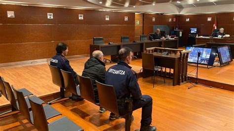 Hombre Que Mató A Su Mujer Y Exsuegra Vuelve A Los Juzgados En Vitoria
