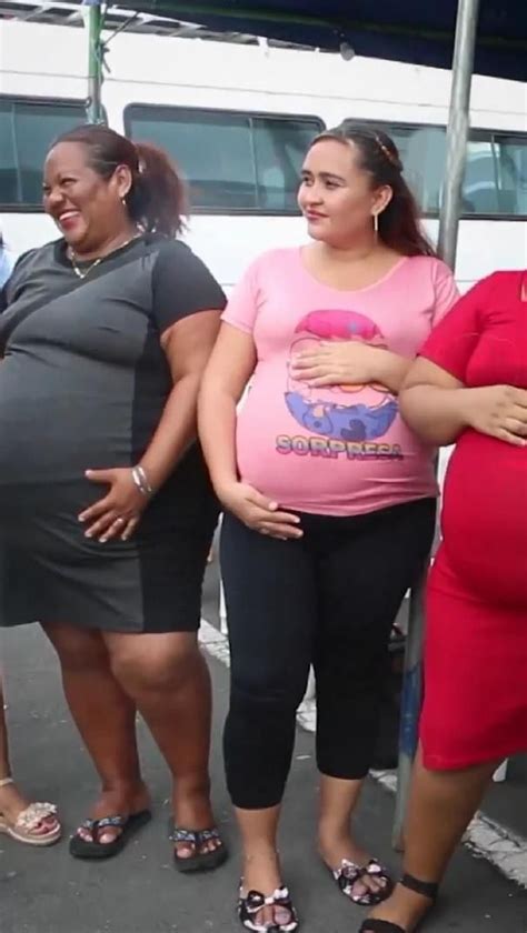 گزارش تصویری مسابقه زنان برای بزرگ‌ترین شکم باردار