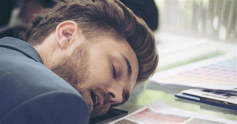 입 벌리고 자는 습관 ‘이런 문제까지 부른다