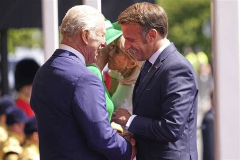 영국 방문 마크롱 ‘브렉시트 앙금 풀었다…“미·중 의존 줄여야”