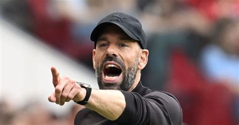 van nistelrooy “madrid is going to behave differently at the bernabeu than they did in munich