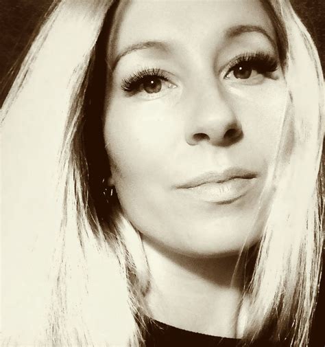 Liza Live Cams Skype Teams Discord Telegram