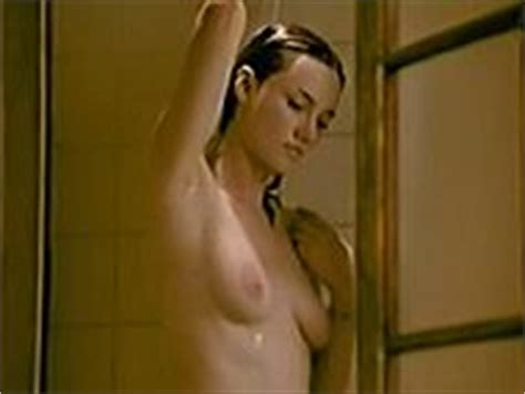 Naked Marine Delterme In Le Juge Est Une Femme Video Clip