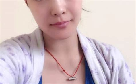 Загвар өмсөгч ССарнай нярайлжээ