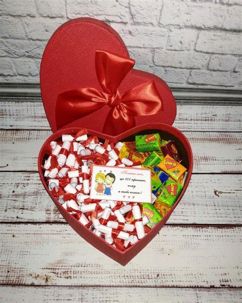 Смачний подарунок 100 причин чому я тебе люблю дівчині — ціна 321 грн