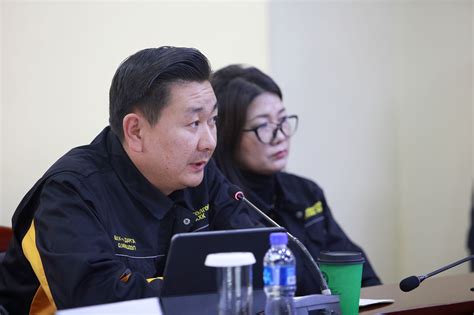 Нийслэлийн хэмжээнд 100 мянган тонн сайжруулсан түлшний нөөц бүрдүүлжээ Dobu