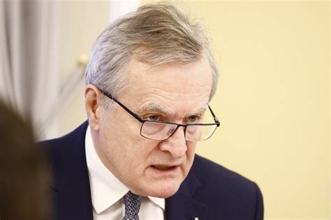 Sienkiewicz Zmieni Decyzj Gli Skiego Polityk Pis Ostro Reaguje Natemat Pl