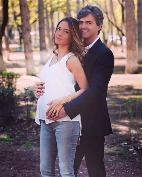 თათია შარანგია მესამე შვილს ელოდება ამაღელვებელი ფოტოსესია მშობლები