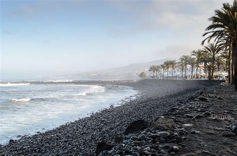 라스 아메리카 스 테네리페 섬 카나리아 제도 스페인에서 새벽에 검은 용암 해변 0명에 대한 스톡 사진 및 기타 이미지 0명 검은색 관광 Istock