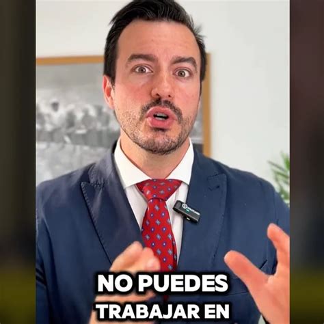 Uno De Los Restaurantes Más Bonitos De España Cocina Mediterránea Desde La Muralla Del Castillo