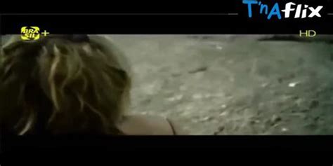 Leandra Leal Lesbian Scene In O Uivo Da Gaita Tnaflix Com