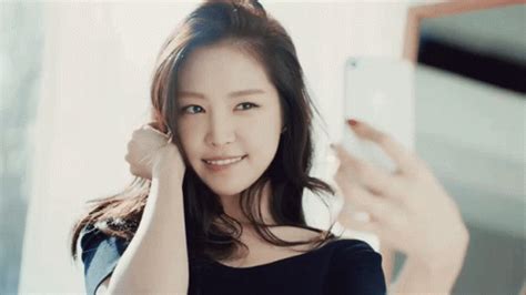 Son Naeun Naeun Apink GIF Son Naeun Naeun Apink Wink Discover Share GIFs