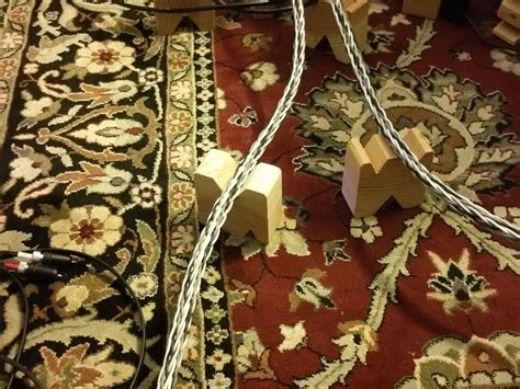 21 Cable Elevators Isolators Lifters Based On Cardas Multiblocks