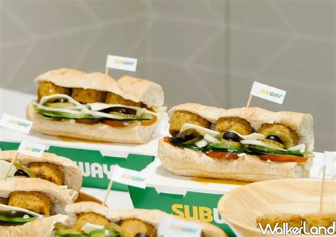 誰說蔬食菜味很重！加滿大蒜、卡宴辣椒「subway鷹嘴豆泥餅堡」打造涮嘴蔬食 ，隱藏吃法「加酪梨泥」吃到停不下來。 Beanfun