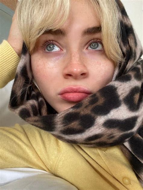 Tell Me How Sabrina Carpenters Skin Looks This Good When Shes Sick