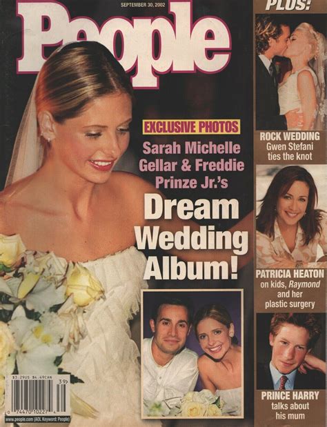 Sarah Michelle Gellar Wedding Dress