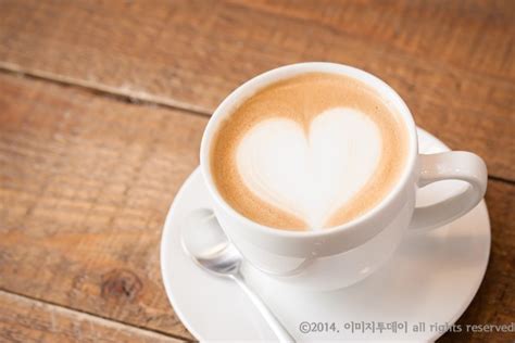 ‘밥값보다 비싼 커피값 인상에 대한 20대 후반 여성직장인의 고찰 네이버 블로그