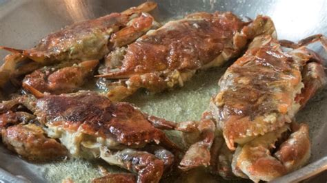 Soft Shell Crab Season Is Here How To Cook This Delicious Seafood Delicacy Maxim