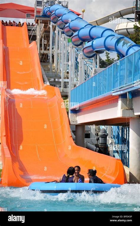 Six Flags Hurricane Harbor Logo