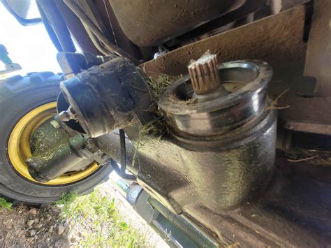 2013 1023e Front Diff Input Shaft Green Tractor Talk