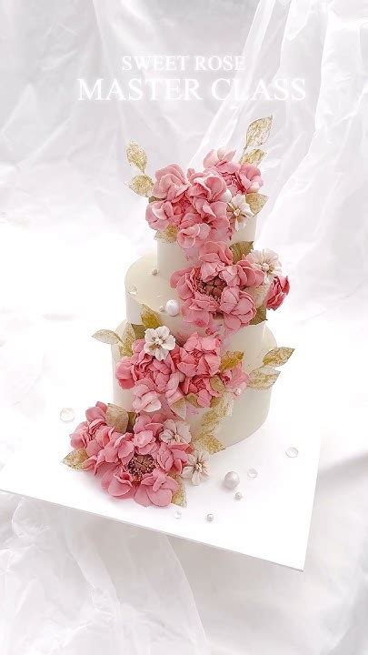 9주차 완성 작품입니다 스윗로즈 클래스만의 기법으로 초보자도 쉽고 완벽한 아이싱을 가진 3단 케이크를 제작하실 수 있습니다떡케이크창업떡케이크수업떡케이크공방앙금