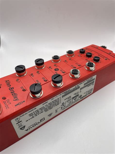 Allen Bradley 1732es Ib8xob8 Ser A Armorblock Ethernet Ip Safety I O Rocautomation