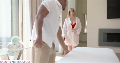 Seduce By A Cougar Sara Jay