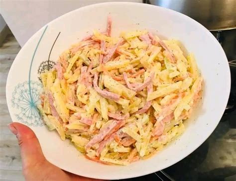 Гоё хоолны жорууд Хиам алим ананастай салат Орц Хиам 300 г Ислэг чихэрлэг алим 2 ш