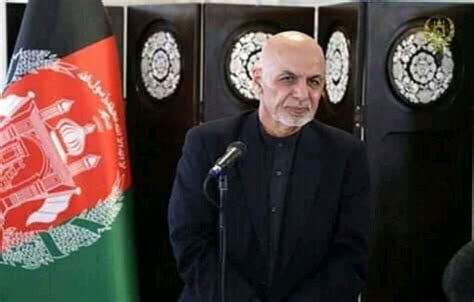 Mazar Plus ریس جمهور غنی برای امامان مساجد صنف کمپیوتر